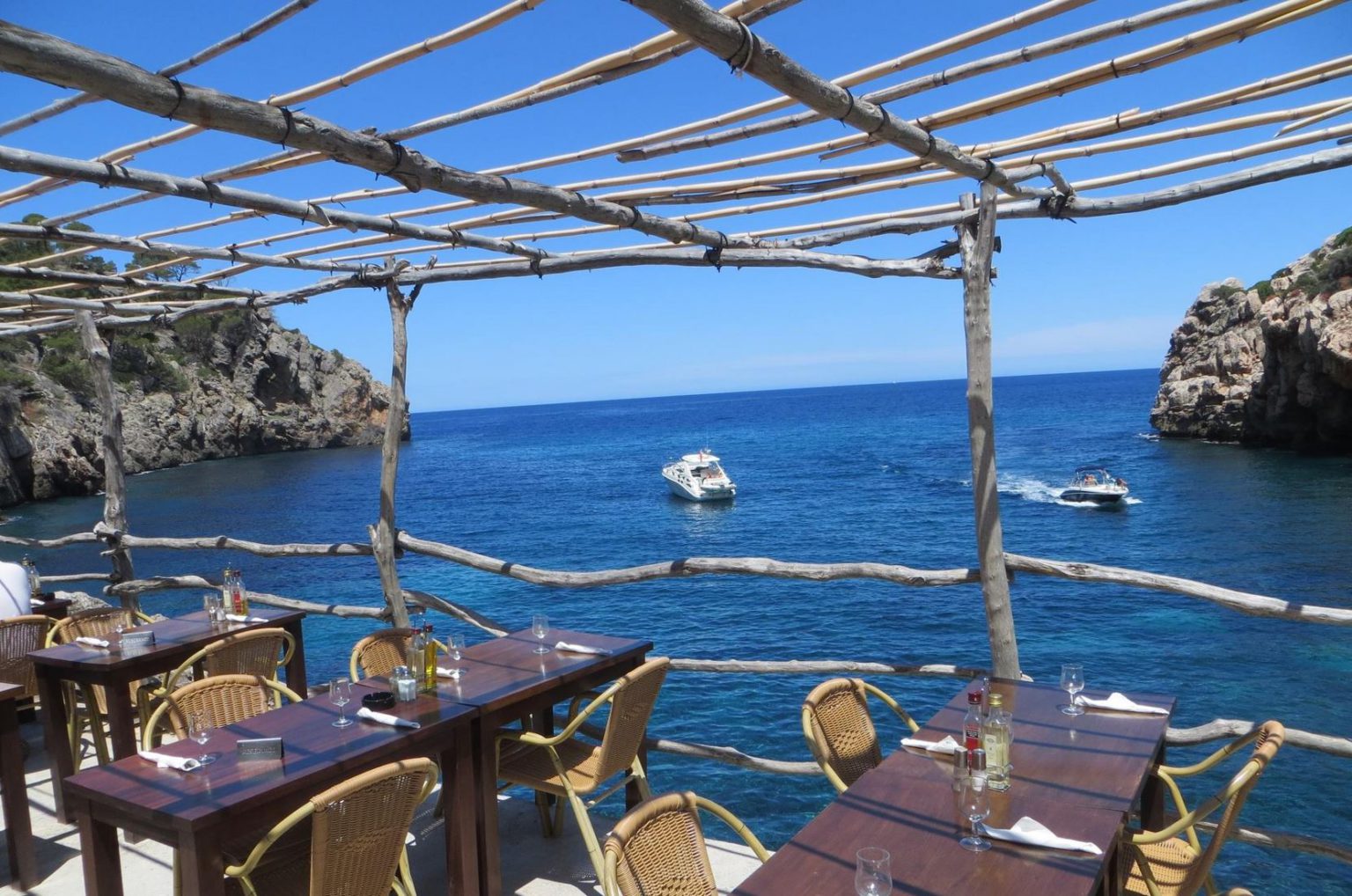 Five restaurants in Mallorca to eat near the sea - Margazine